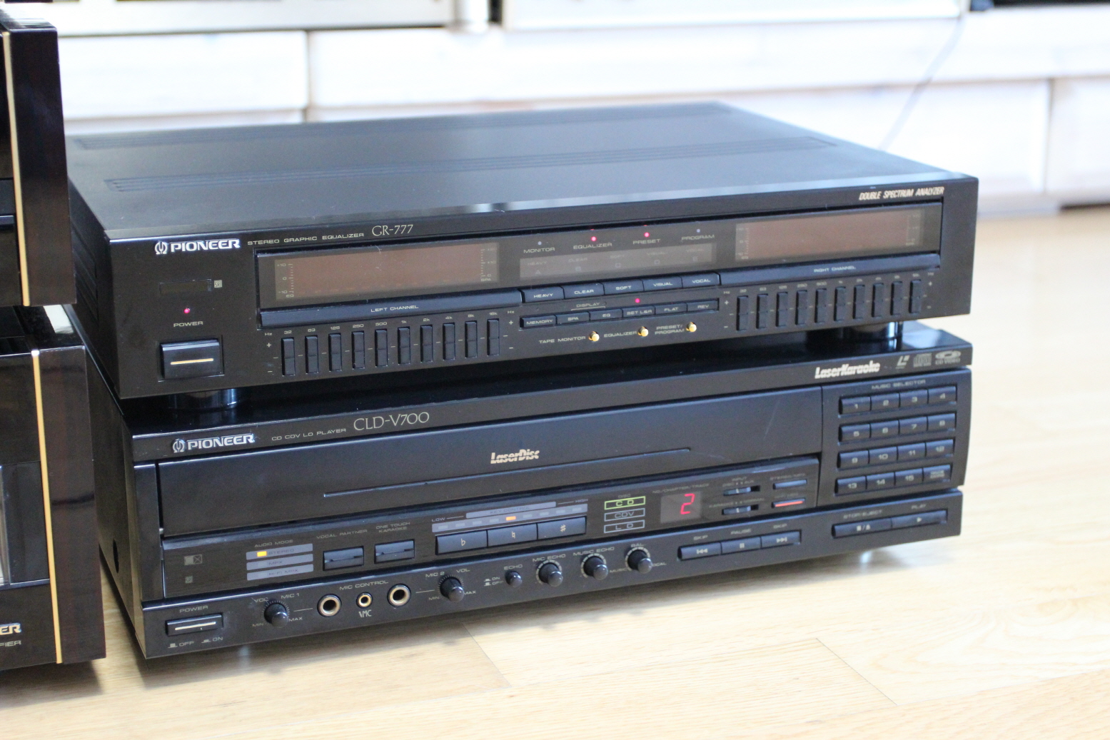 소리전자 - 파이오니아이큐 -777 파이오니아 CLD-V700 LDP입니다