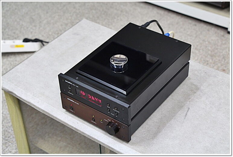 에이프릴 뮤직(APRIL MUSIC) 고급형 트랜스포터+DAC 세트 스텔로 CDT100 + DA100 SIG - 수입오디오-장터 ...