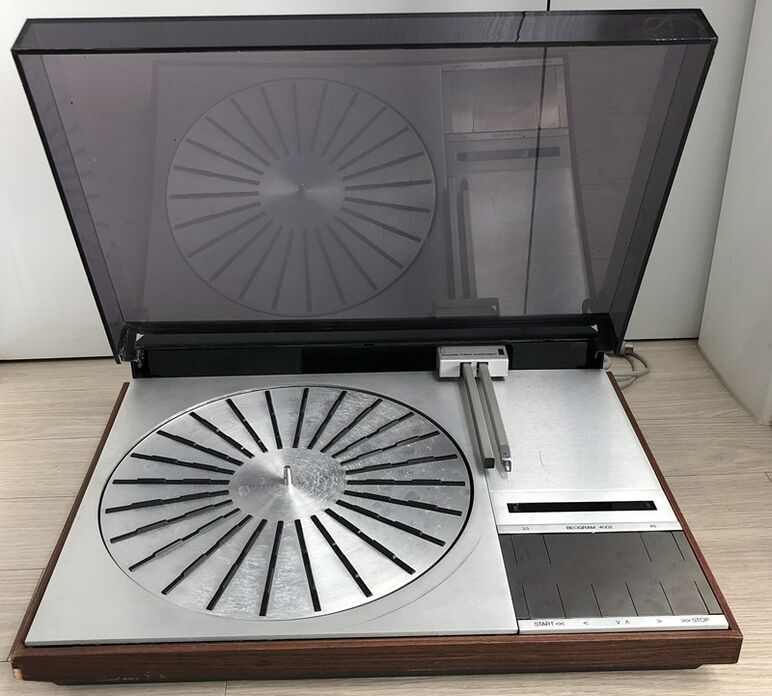 B&O 베오그램 4002 리니어 트랙킹 턴테이블 Bang & Olufsen Beogram 4002 - 수입오디오-장터 - 소리전자