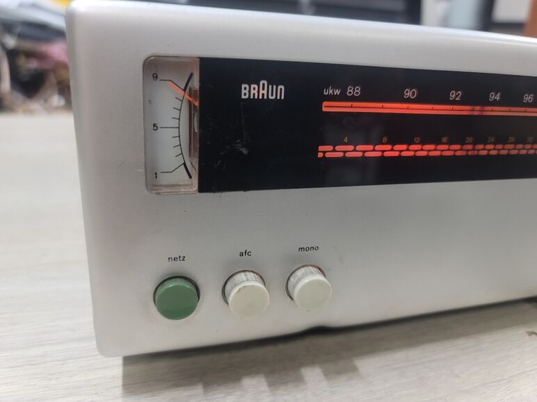 소리전자 - 브라운 ce250 튜너