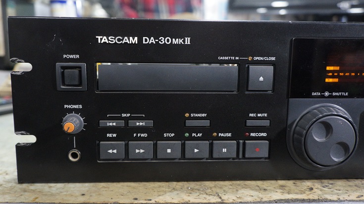 TASCAM DA-30mk2 DAT 플레이어 - 수입오디오-장터 - 소리전자