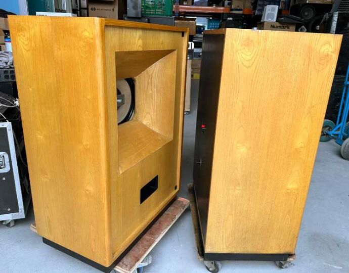 소리전자 - Goodmans(굿맨) 12인치 동축 스피커 TRIAXIOM 212C