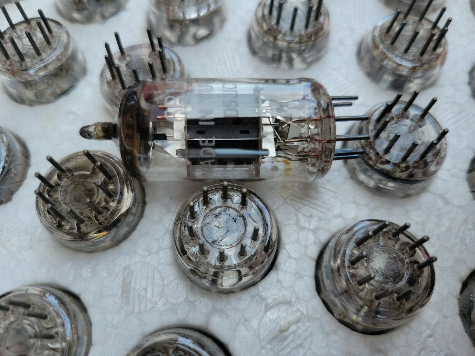 소리전자 - 유고슬라비아 제조 6BL8 ECF80 6F1 NOS 미사용 신품