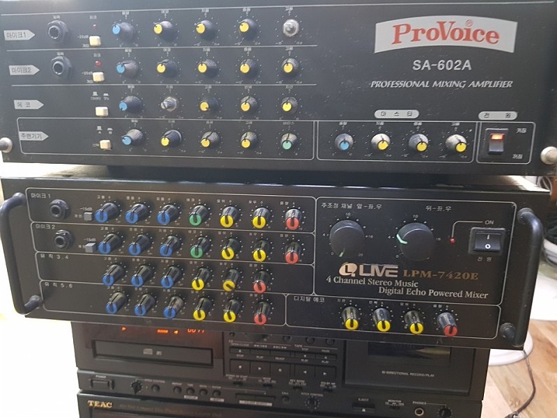 소리전자 - 노래방 앰프 2대 SA-602A//LPM-7420E///베링거 MX2442 믹서콘솔