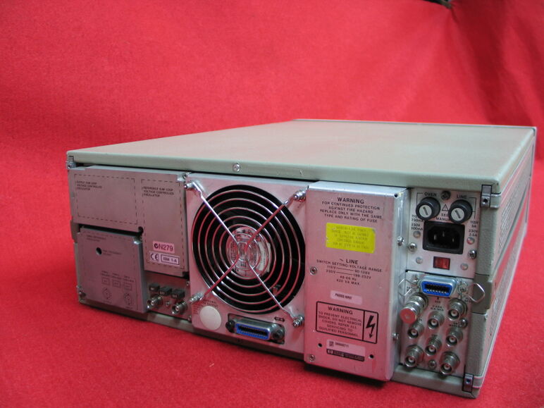 소리전자 - HP 8663A SYNTHESIZED SIGNAL GENERATOR