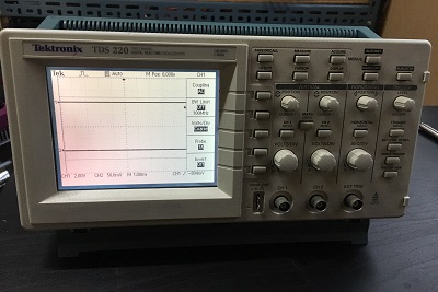 소리전자 - TEKTRONIX OSCILLOSCOPE 100MHz (TDS220)