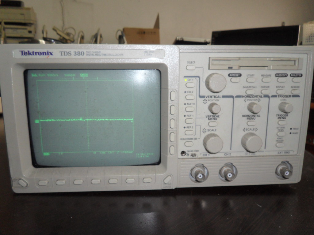 소리전자 - TEKTRONIX TDS380 DIGITAL OSCILLSCOPE