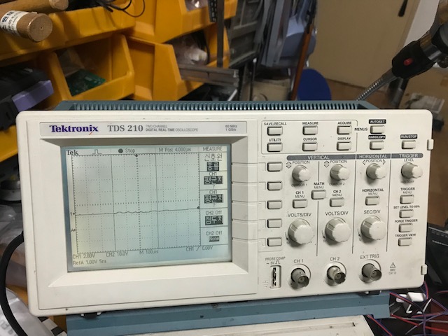소리전자 - Tektronix 60MHz Oscilloscope TDS-210