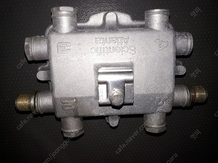 소리전자 - Distributor / Splitter Professinal Tratec (Scientific Atlanta)